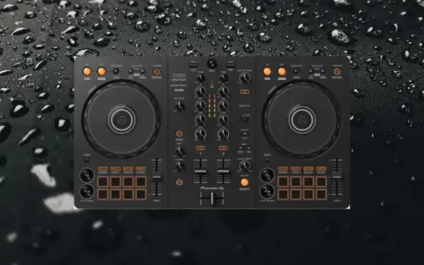The Best DJ Controllers For Beginners In 2023: 7 Budget-Friendly ...