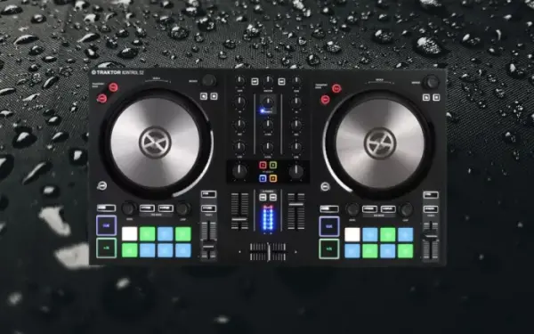 The Best DJ Controllers For Beginners In 2023: 7 Budget-Friendly ...